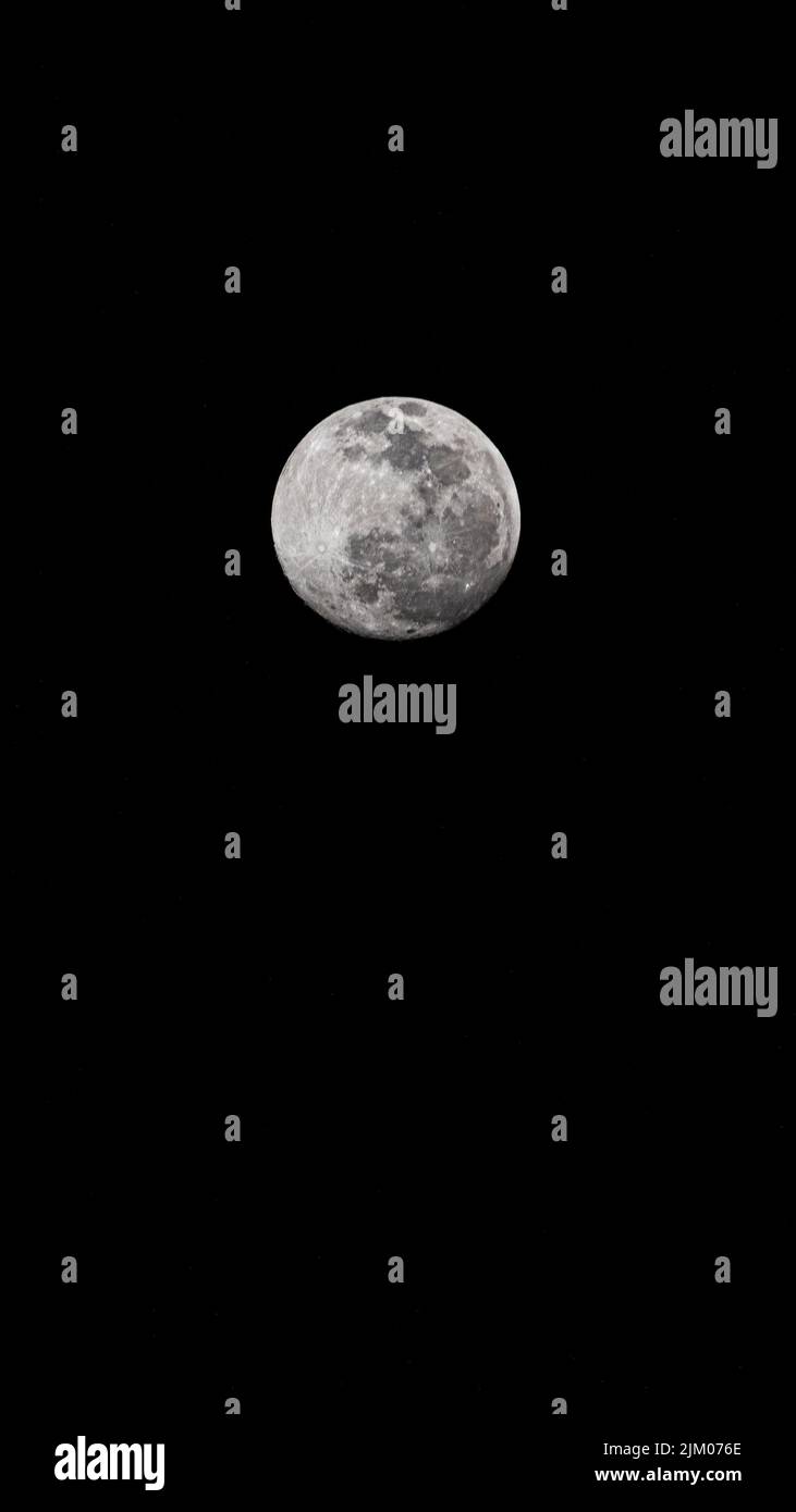 Full moon on black background hi-res stock photography and images - Alamy