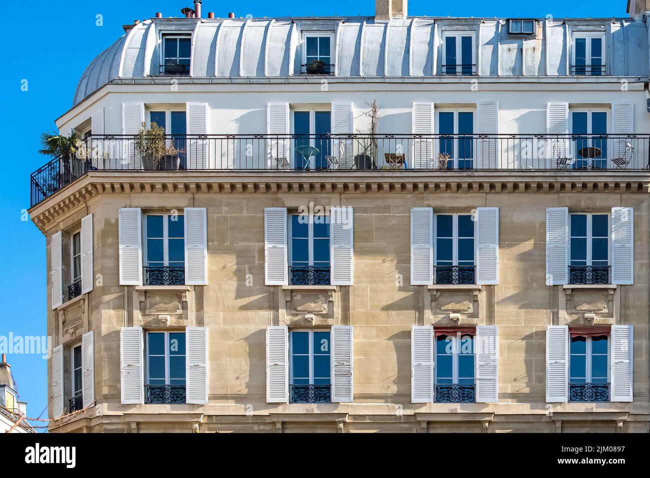 Paris, typical facade and windows, beautiful building, with old zinc ...