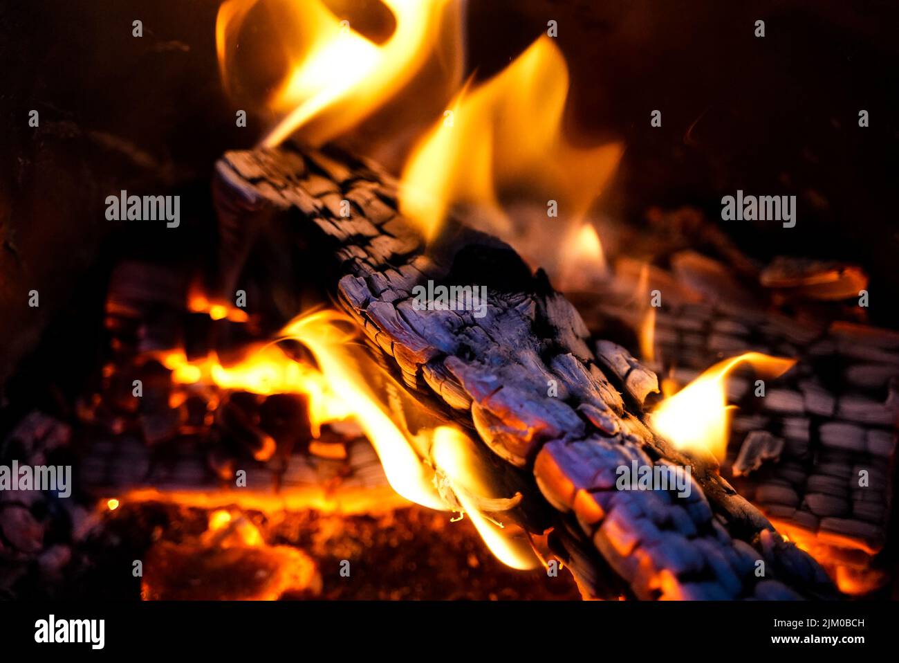 Burning wood in bright hi-res stock photography and images - Alamy