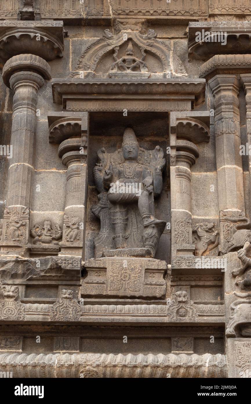 Stone Sculpture of Hindu God on the Aruchaleshwara Temple ...