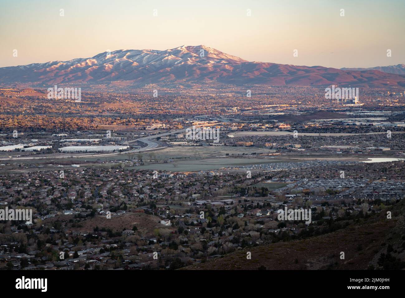 Reno and mountains hi-res stock photography and images - Alamy