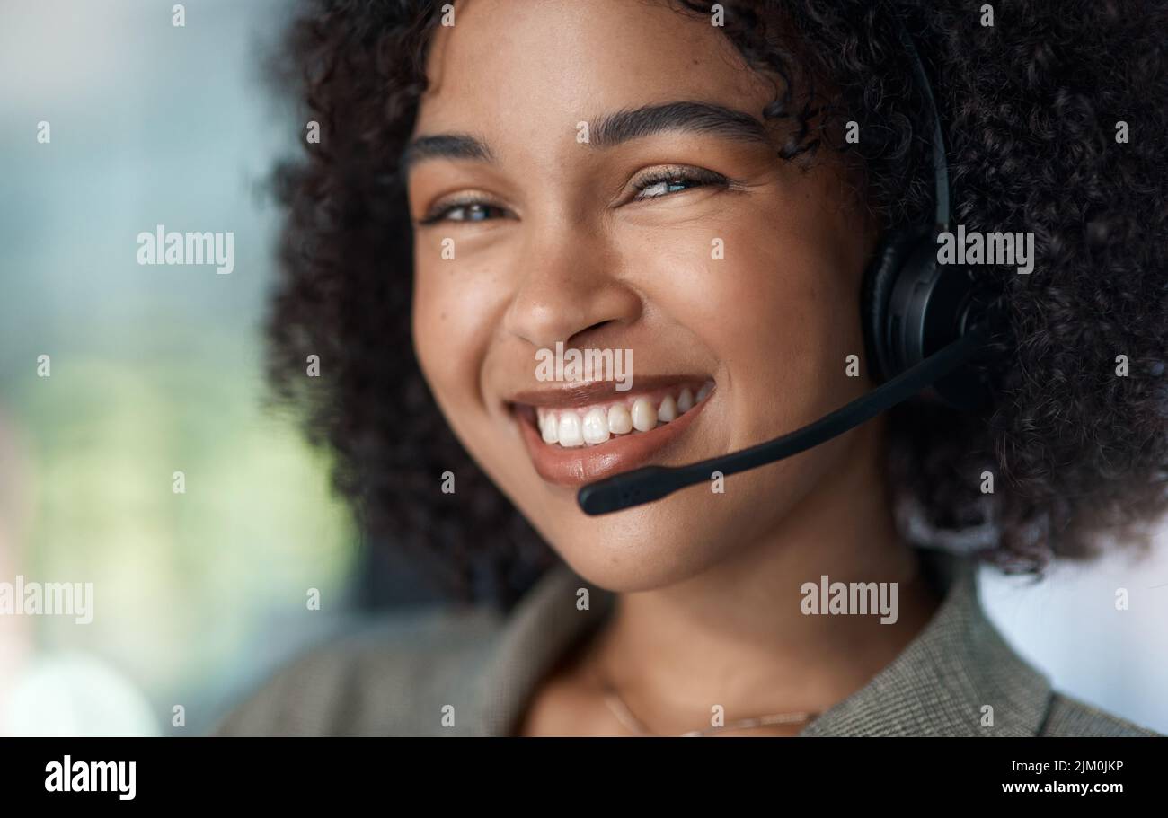 Agent virtual hi-res stock photography and images - Alamy