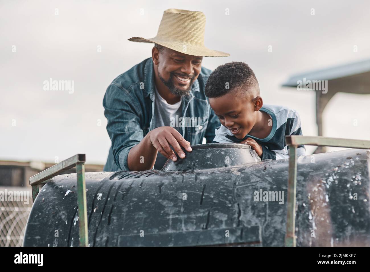 Tractor ride hi-res stock photography and images - Alamy