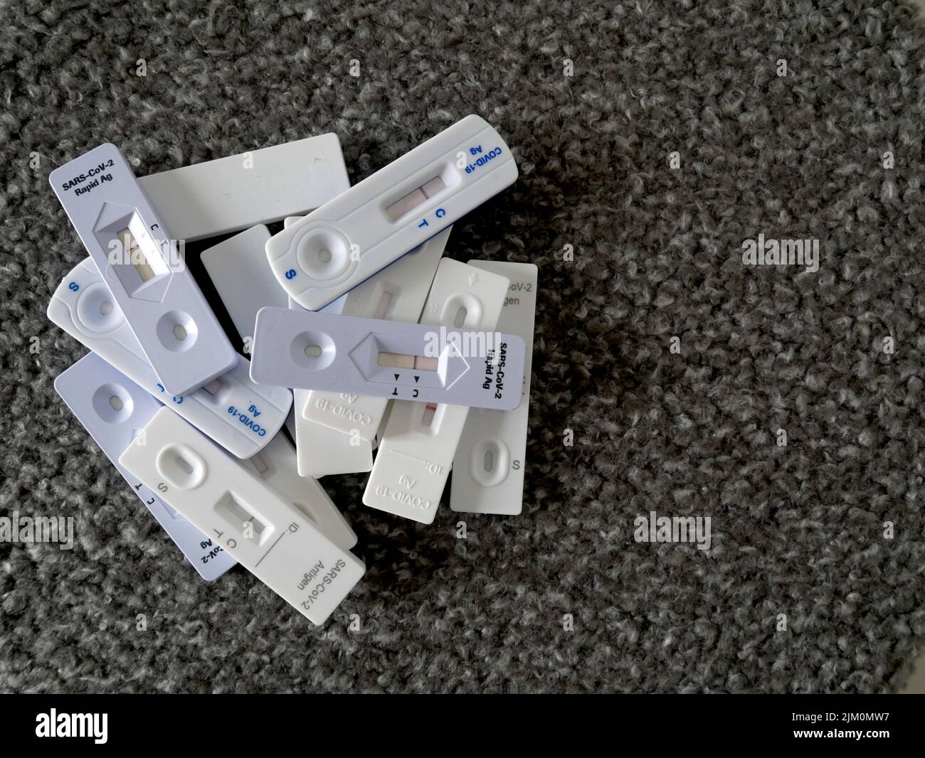 Negative covid 19 antigen tests hi-res stock photography and images - Alamy