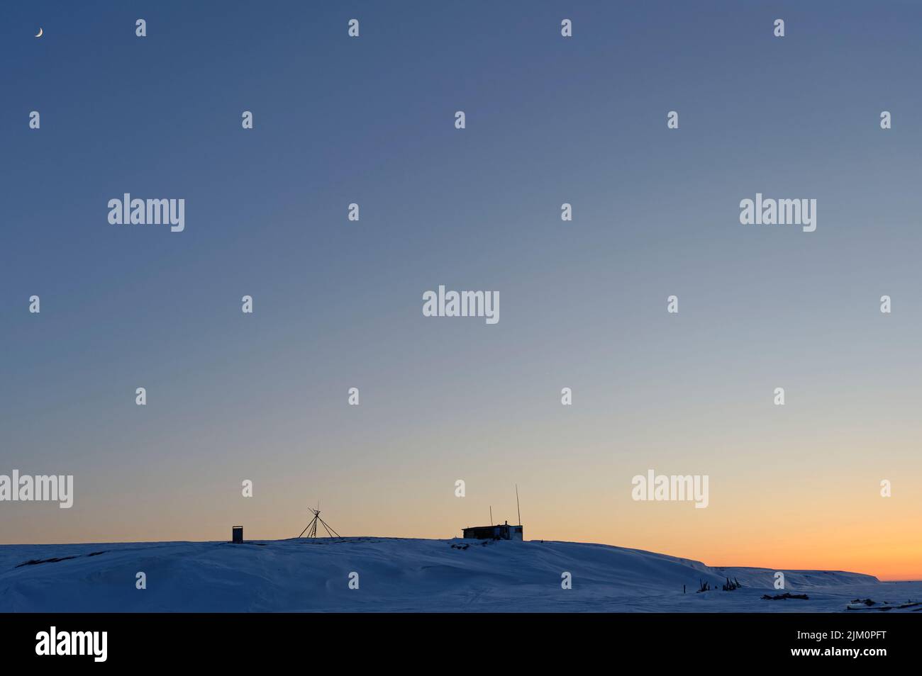 Evening at shingle point cabin yukon territory's arctic coast late ...