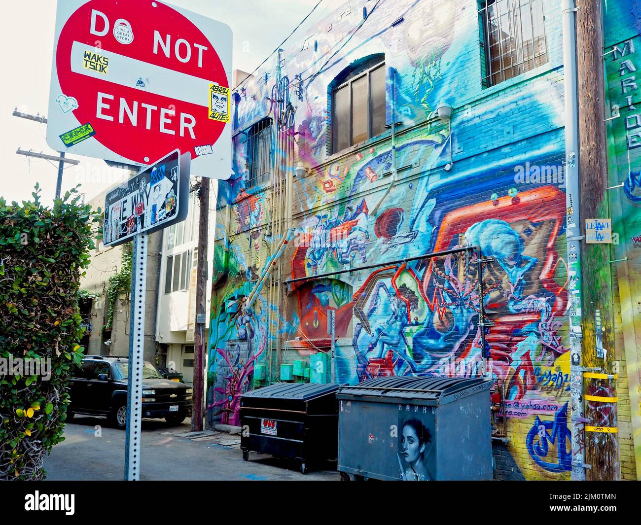 colorful corner in venice beach, california. street art graffiti ...