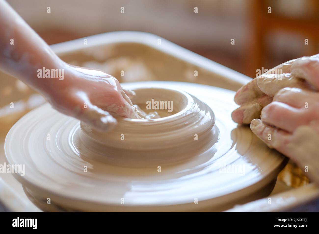 pottery courses handmade hobby workshop student Stock Photo - Alamy