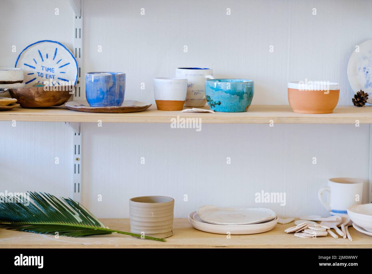 handmade crockery artisan workshop clay jug bowl Stock Photo - Alamy
