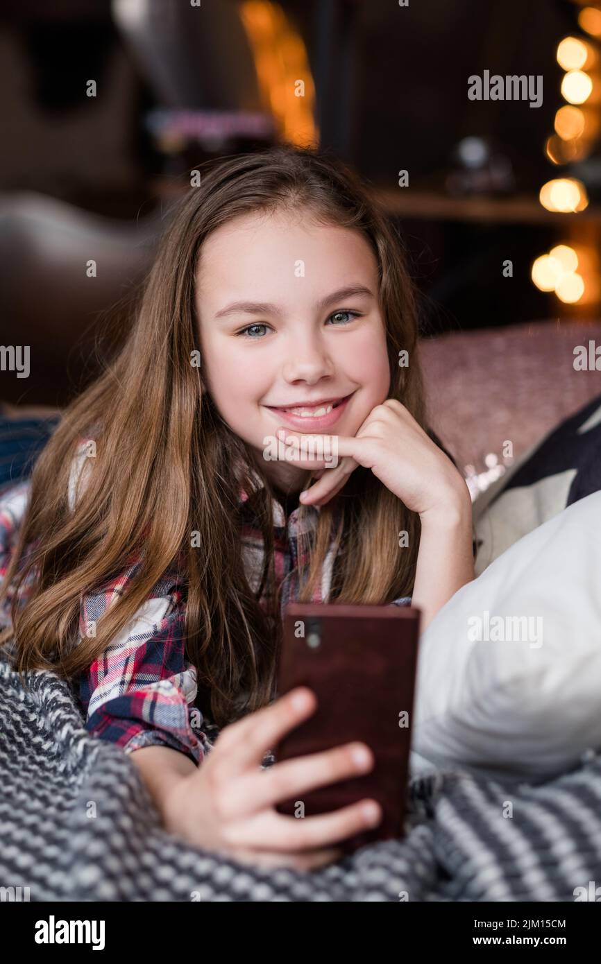child problems communication technology phone Stock Photo - Alamy