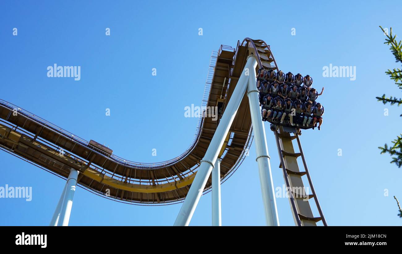 Roller coaster people screaming hi-res stock photography and images - Alamy