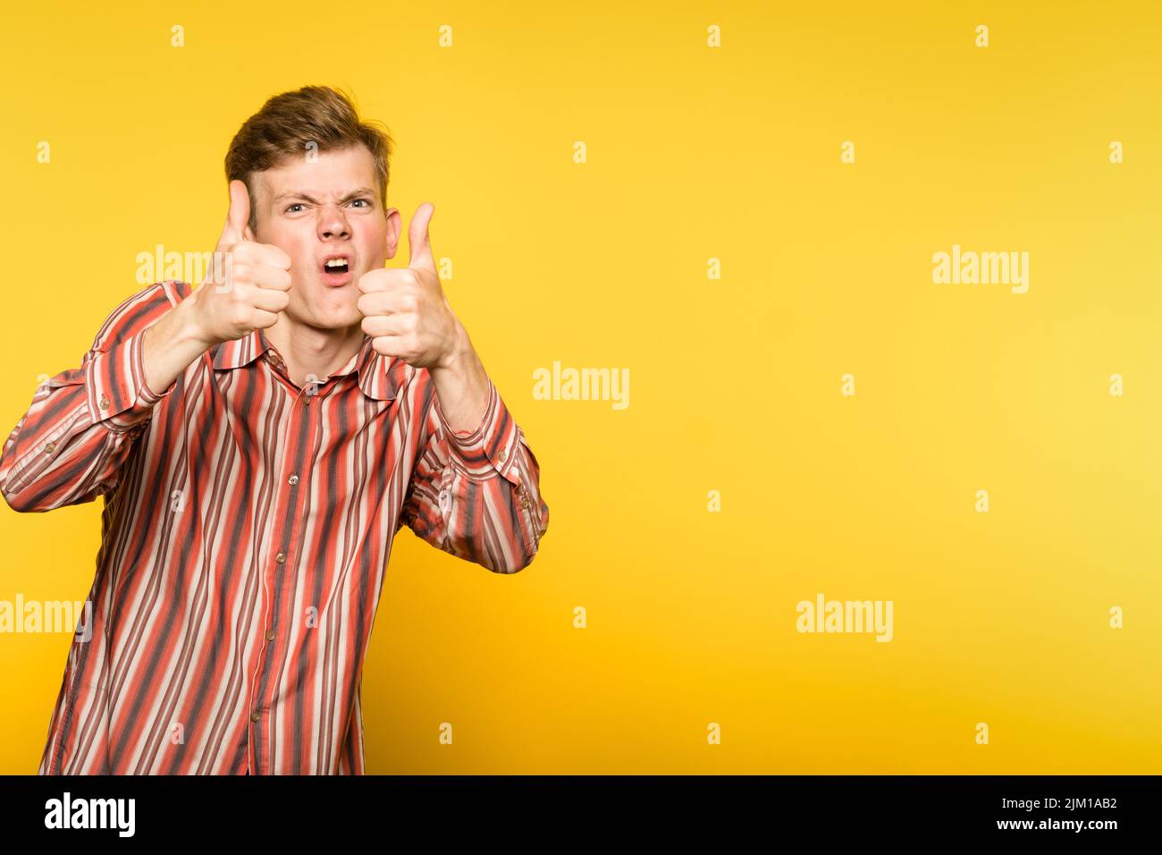 Approving man hi-res stock photography and images - Alamy