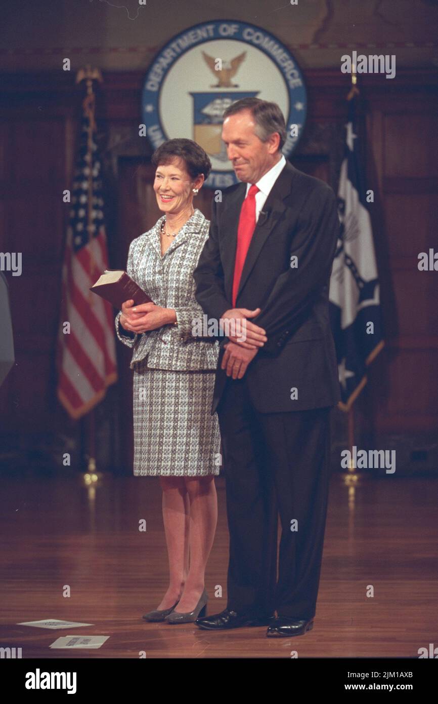 Office of the Secretary - WHITE HOUSE PHOTOS WITH SECRETARY DONALD ...