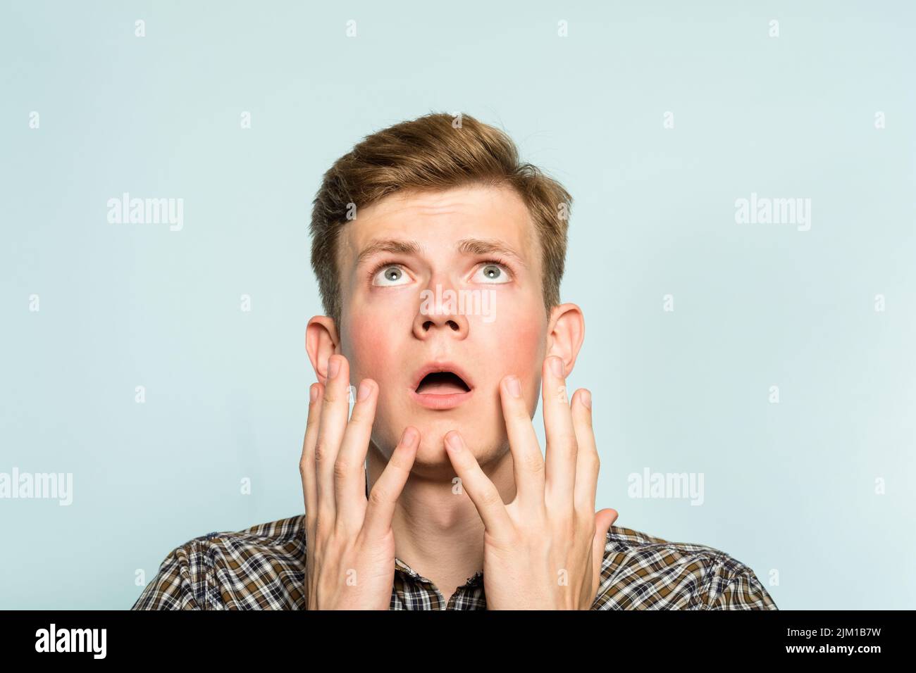 Stunned face hi-res stock photography and images - Alamy