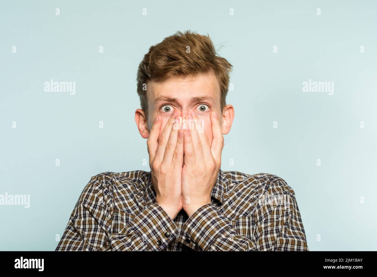 unbelievable shocked dumbfounded man emotion Stock Photo - Alamy