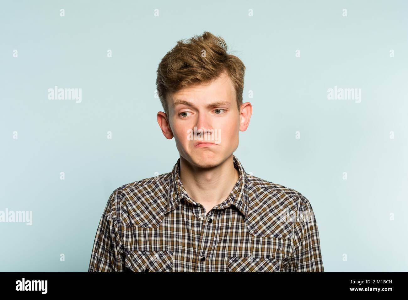 Thinking contemplating hi-res stock photography and images - Alamy