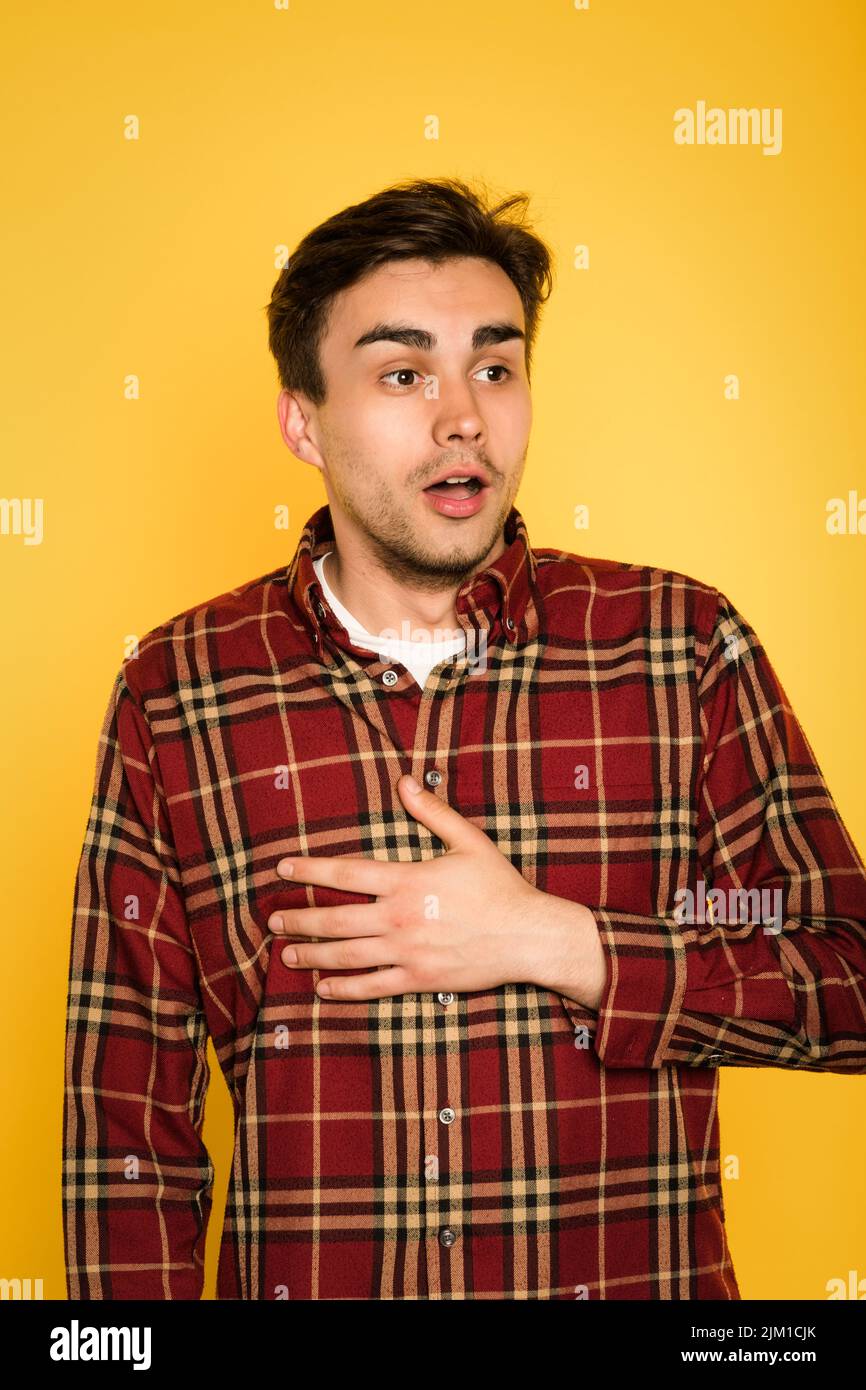 Astounded people hi-res stock photography and images - Alamy