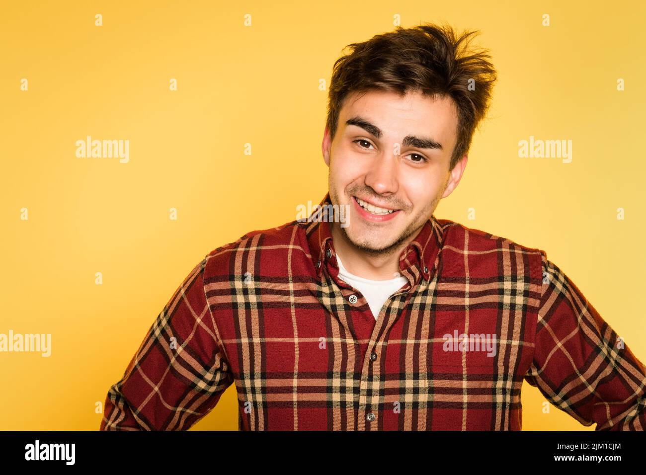 ruffled disheveled laid back man smiling emotion Stock Photo - Alamy