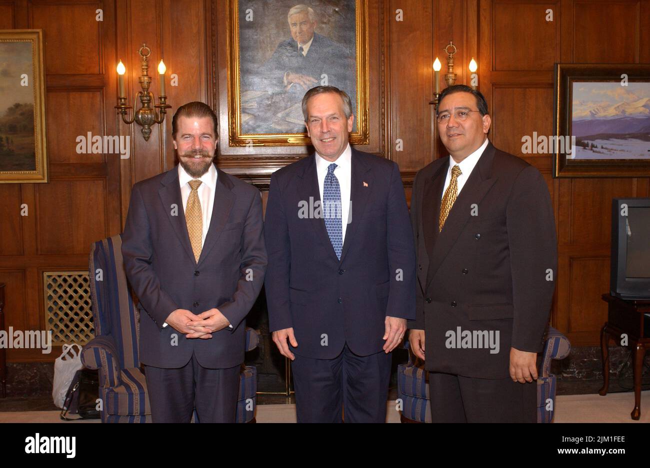 Office of the Secretary - SECRETARY DONALD EVANS WITH DR. JUAN ...