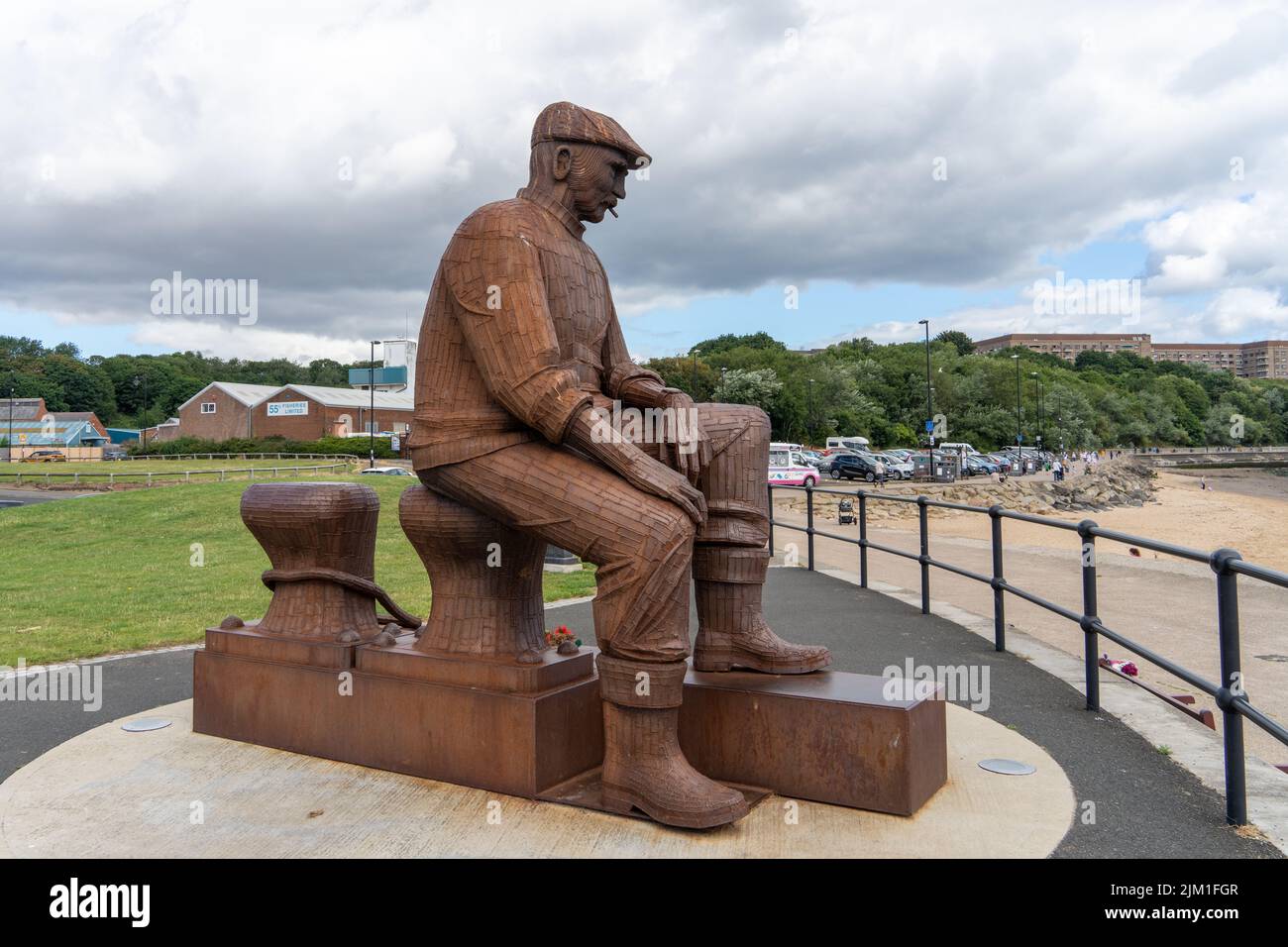 Fiddler's Green sculpture by Ray Lonsdale in North Shields, UK:- a ...