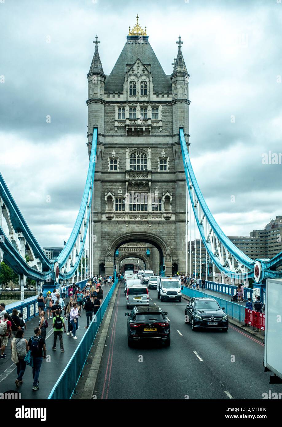 Tower Bridge, London in the rush hour Stock Photo - Alamy