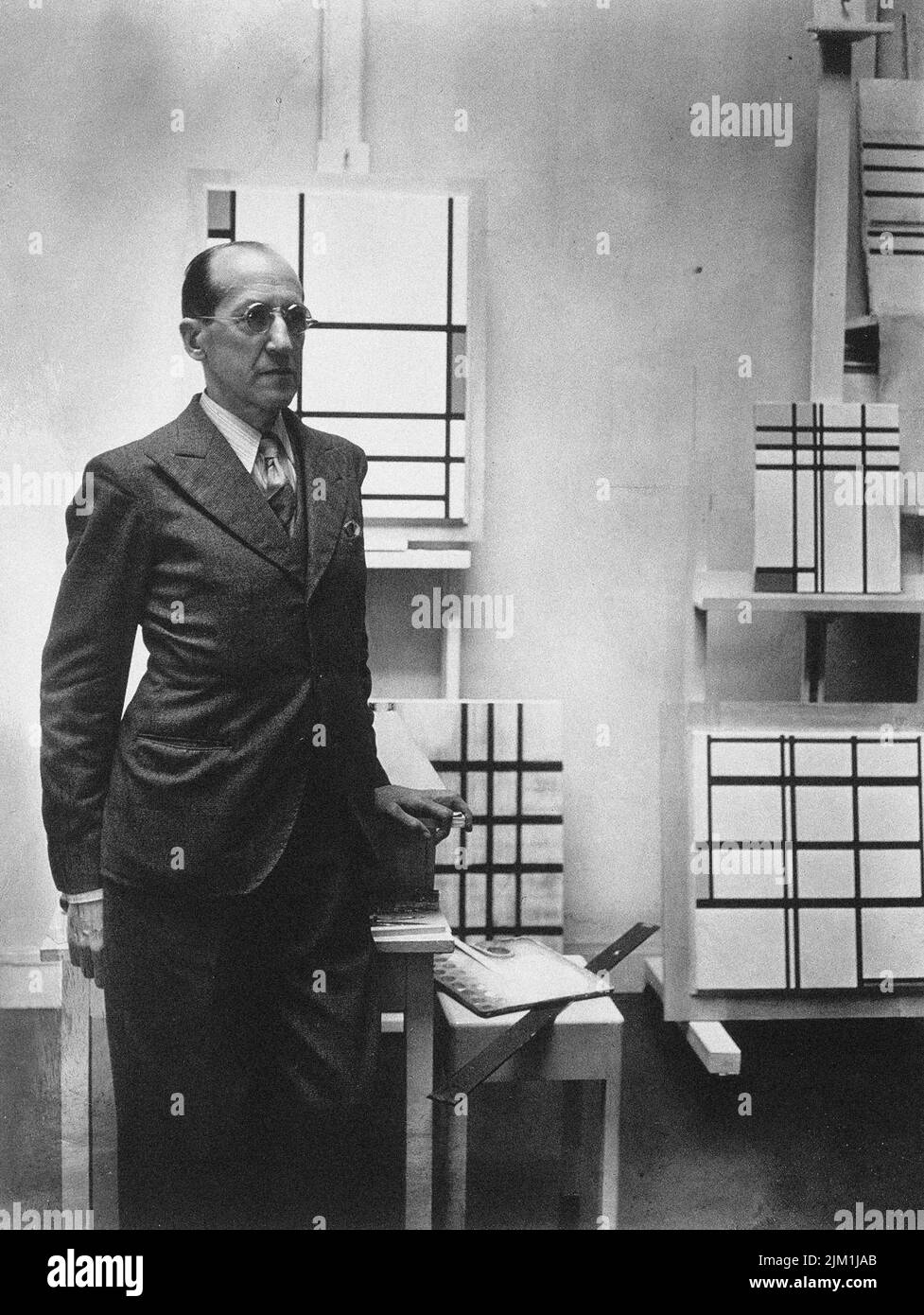 Piet Mondrian. Museum: Musée national d'art moderne, Centre Georges ...