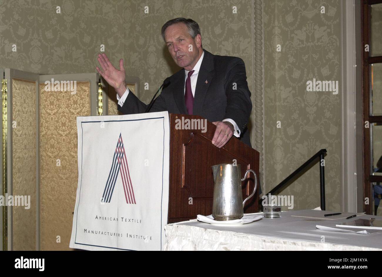 Office of the Secretary - SECRETARY DONALD EVANS PRESENTATION TO ...