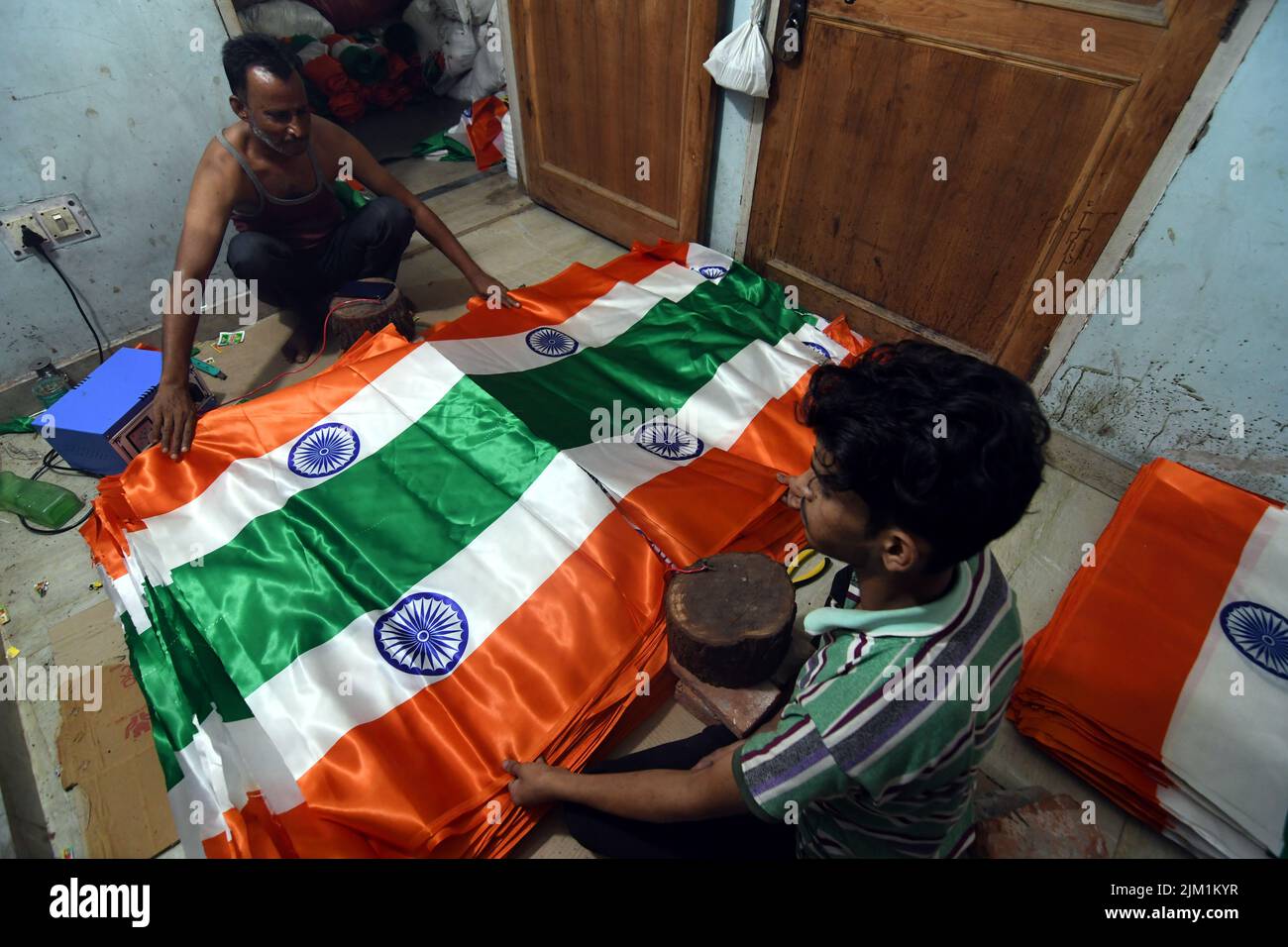 Delhi, Delhi, India. 4th Aug, 2022. National Flag Making by Muslim ...