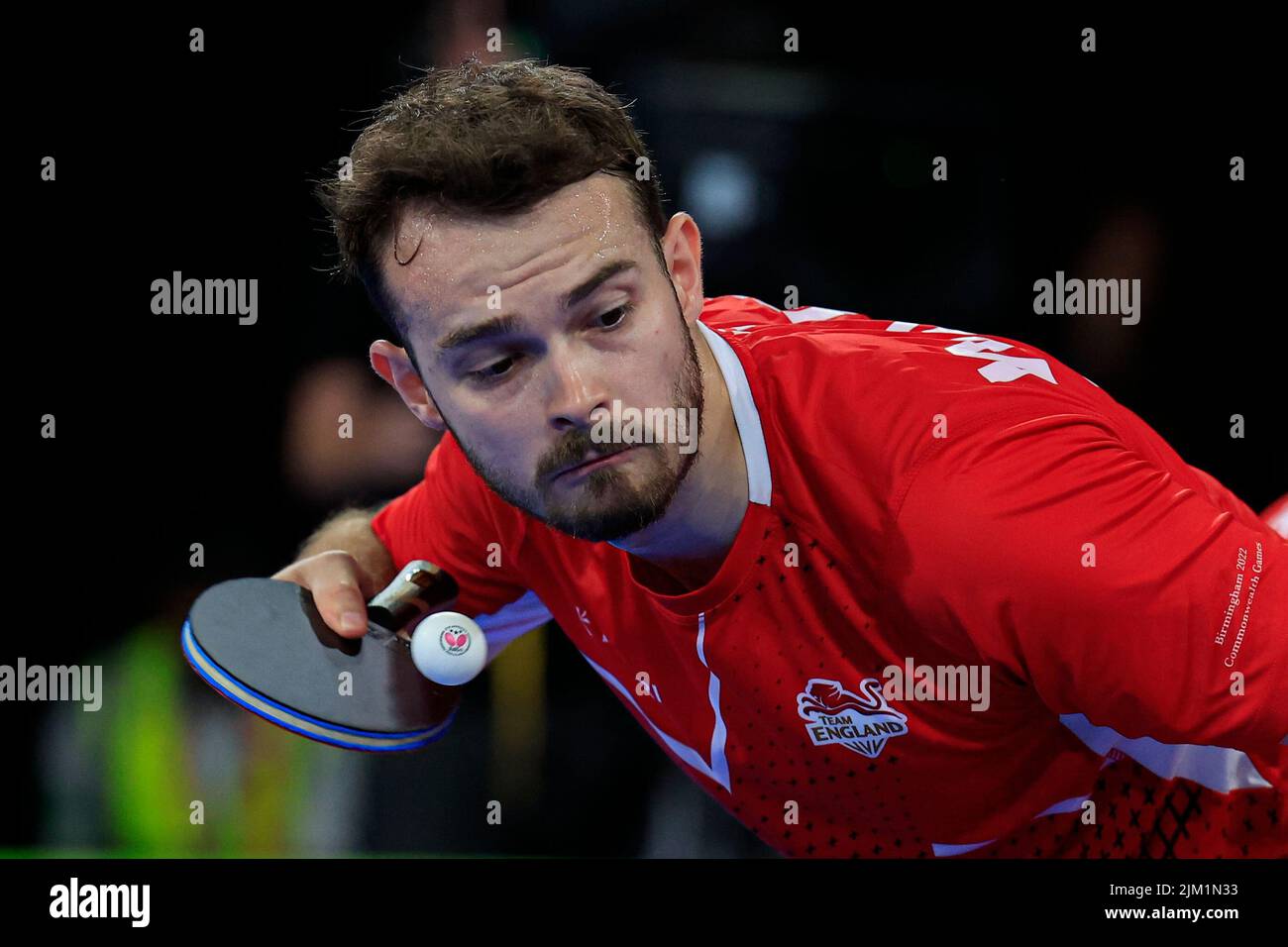 Sam Walker of England serves to Callum Evans of Wales Stock Photo - Alamy