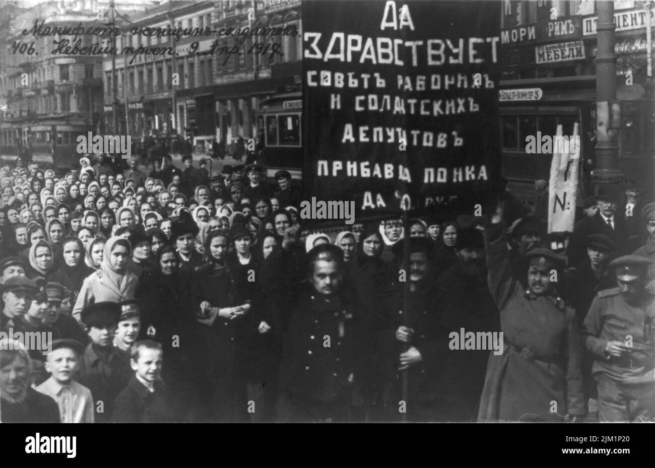 Women demonstrating in petrograd 1917 hi-res stock photography and ...
