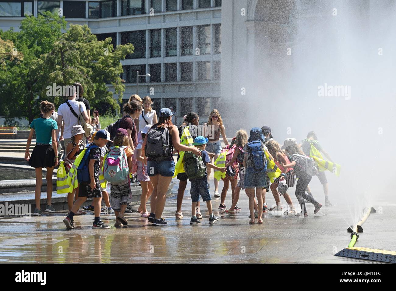Heat wave 2022 hi-res stock photography and images - Alamy
