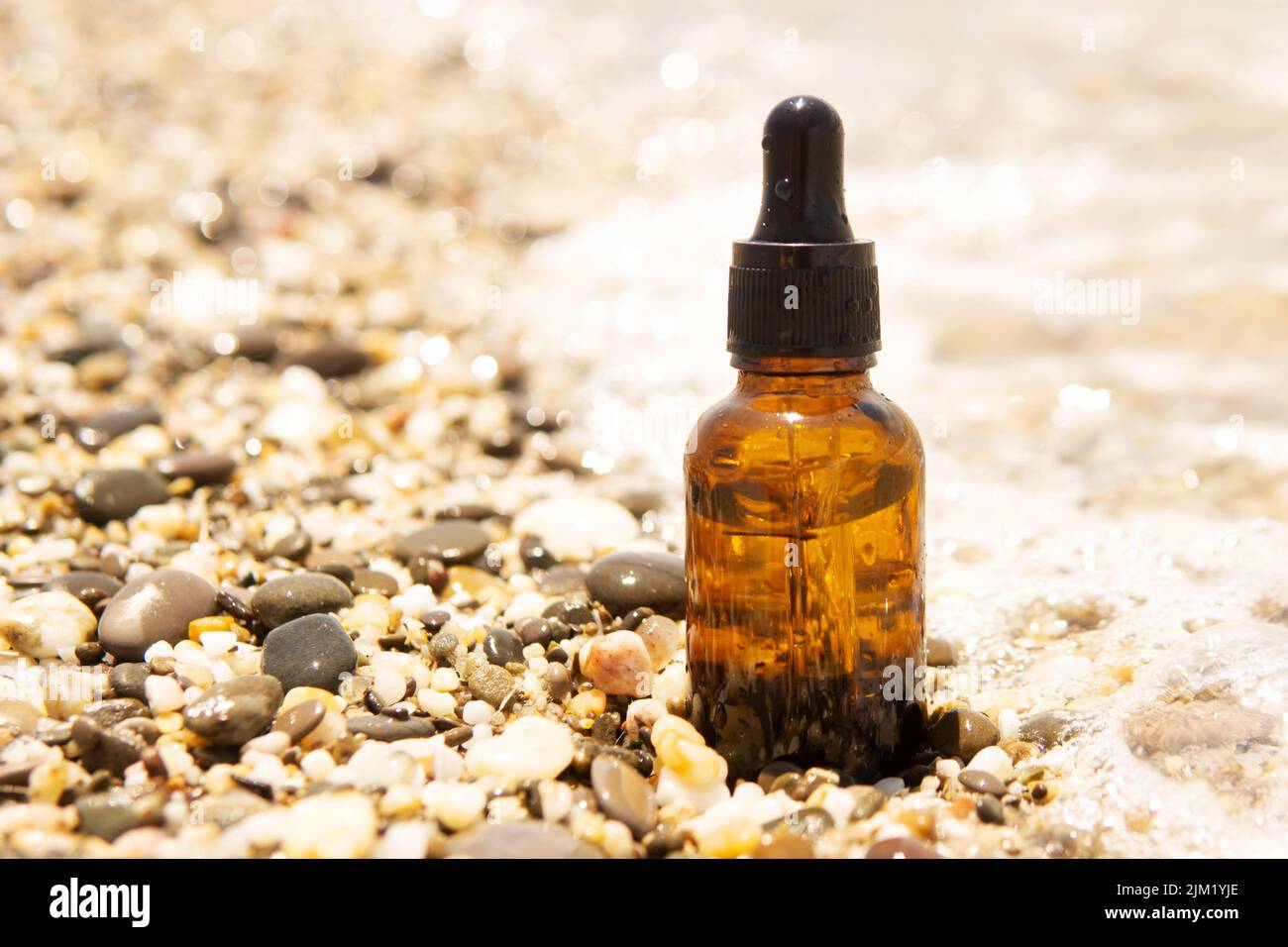 Glass bottle serum on hi-res stock photography and images - Alamy
