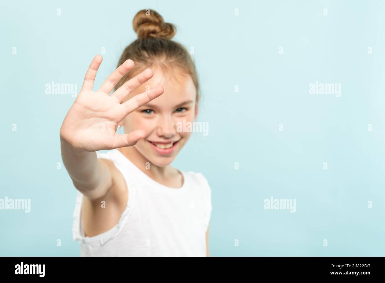 girl cover face private life refusal hand hiding Stock Photo - Alamy