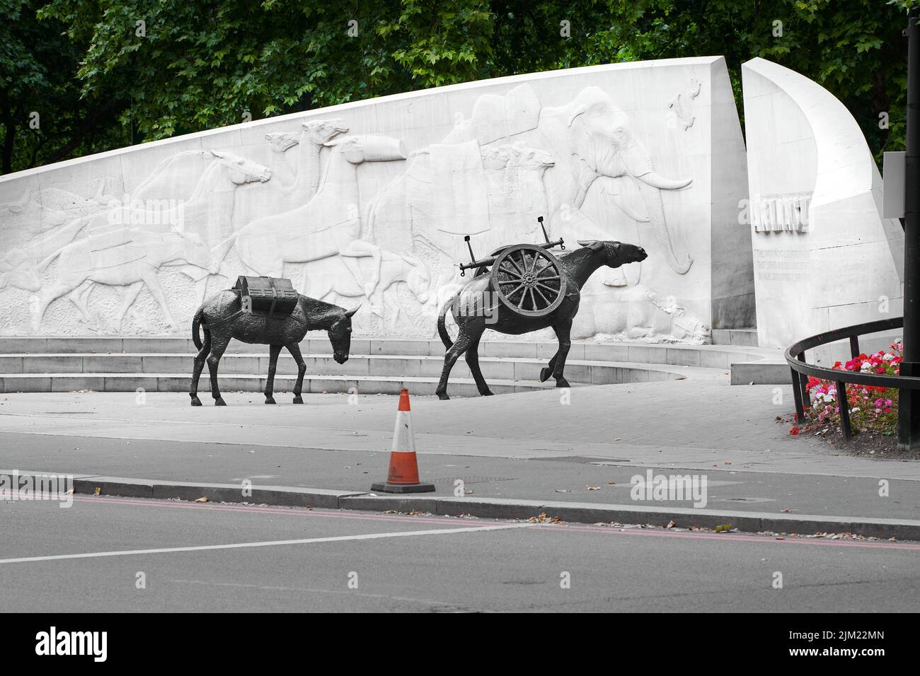 Animals in War memorial at Park Lane, Mayfair, London, England Stock ...