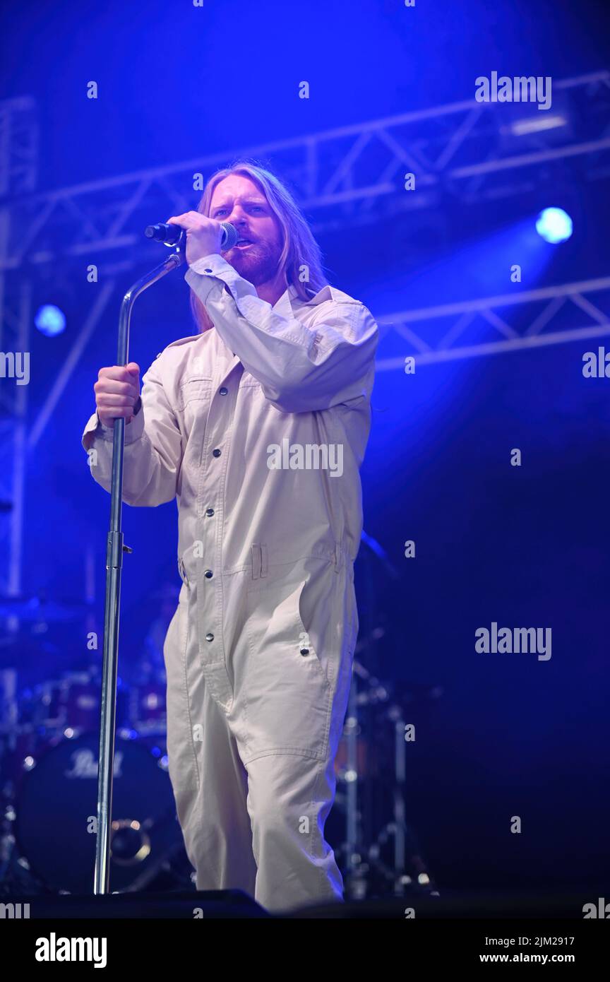 Sheffield, UK. 23rd July, 2022. Sam Ryder performs his Eurovision song ...