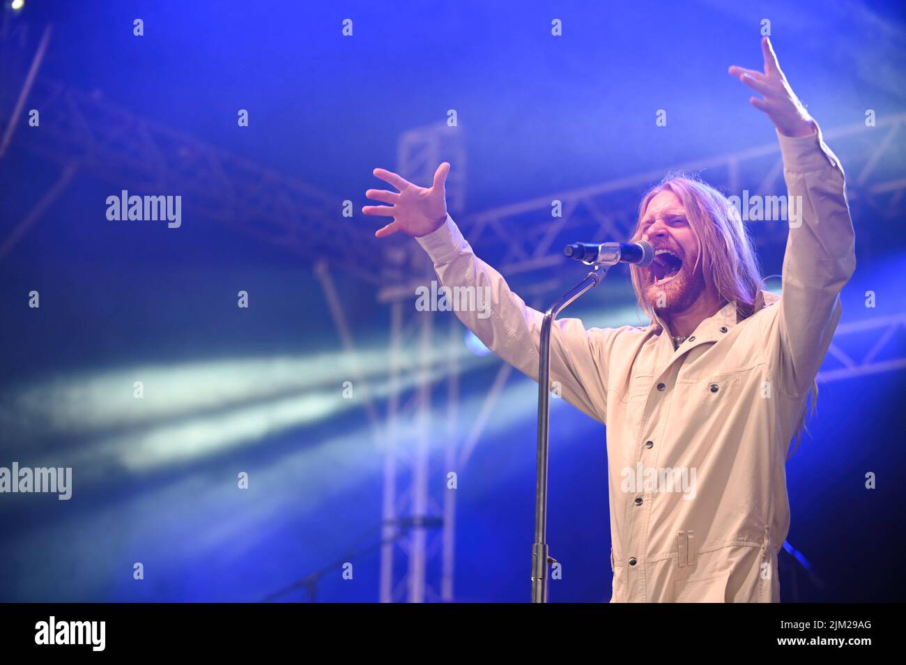 Sheffield, UK. 23rd July, 2022. Sam Ryder performs his Eurovision song ...