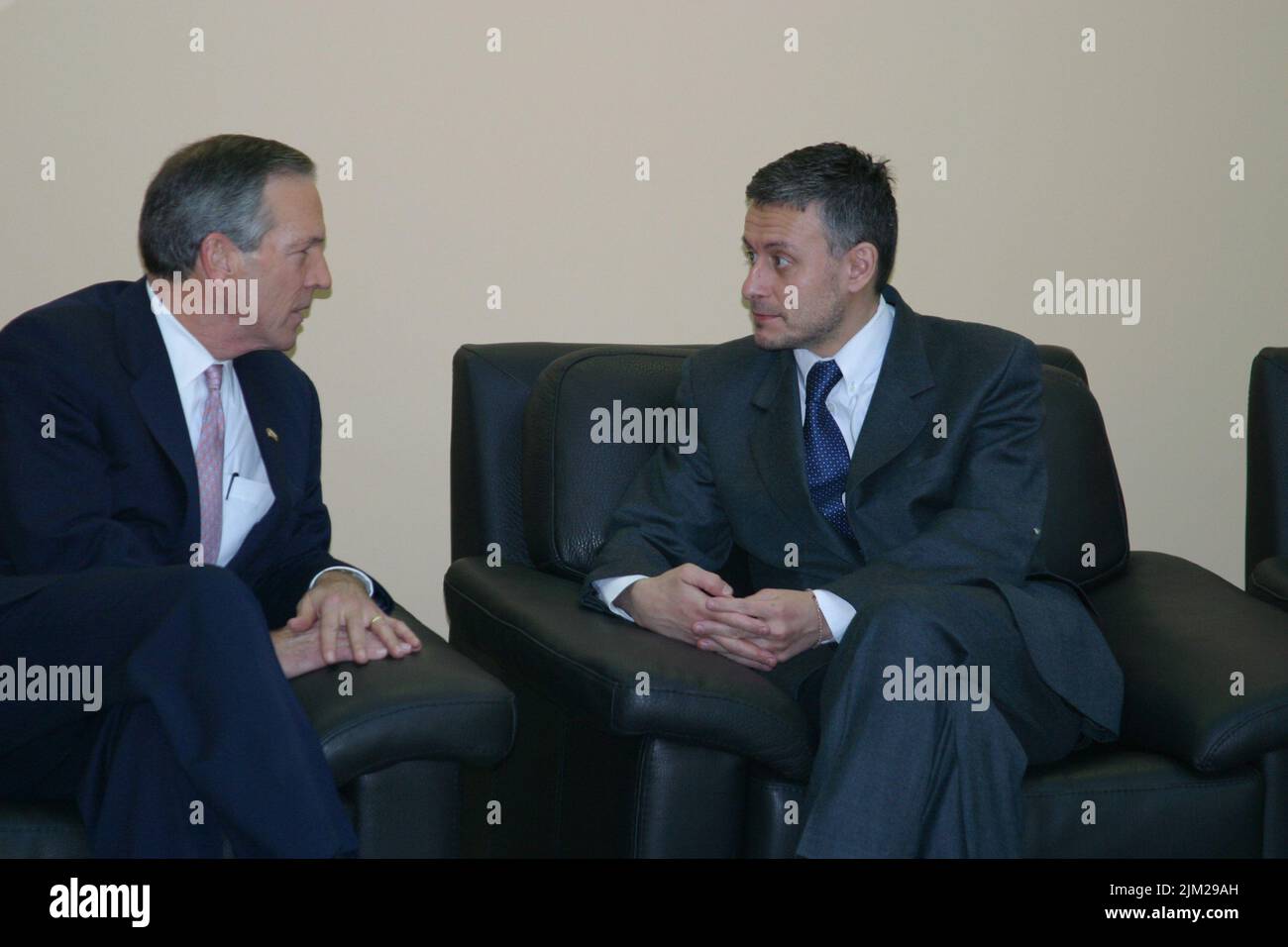 Bulgarian embassy hi-res stock photography and images - Alamy