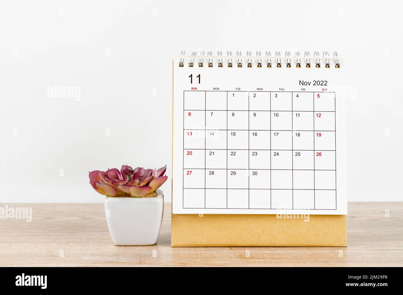 November 2022 calendar plant hi-res stock photography and images - Alamy