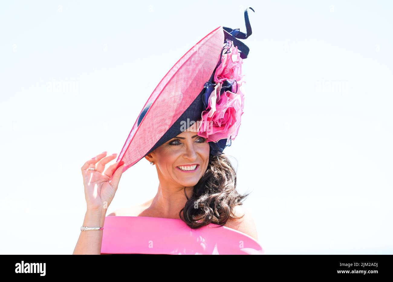 2022 uk horse racing hi-res stock photography and images - Alamy