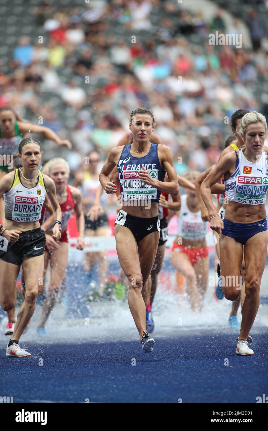 Ophelie Claude-Boxberger running in the 3000m hurdles at the European ...