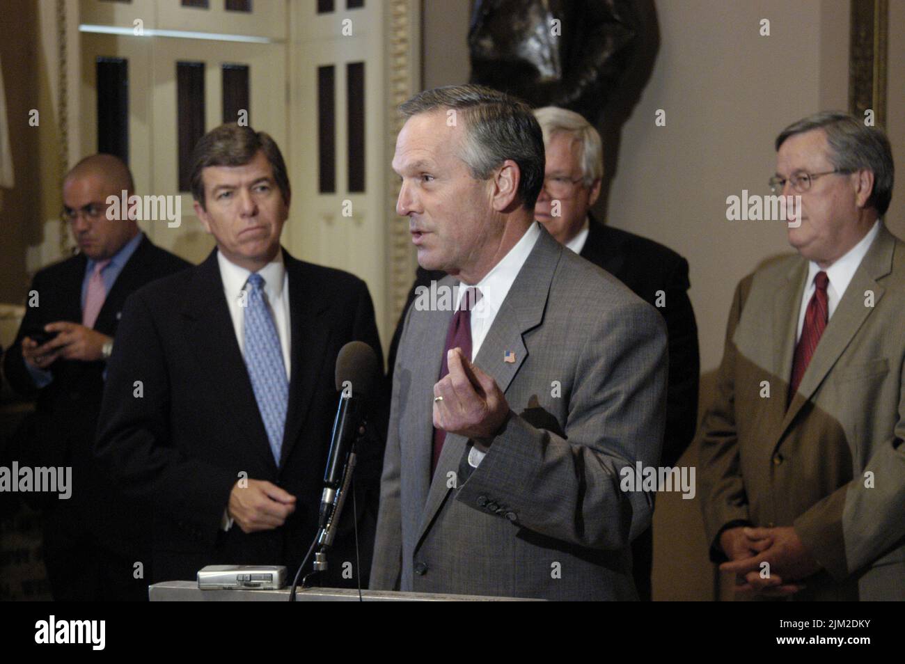 Office of the Secretary - SECRETARY DONALD EVANS PRESS CONFERENCE Stock ...