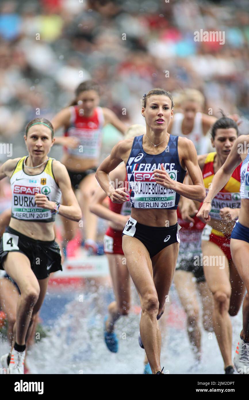 Ophelie Claude-Boxberger running in the 3000m hurdles at the European ...
