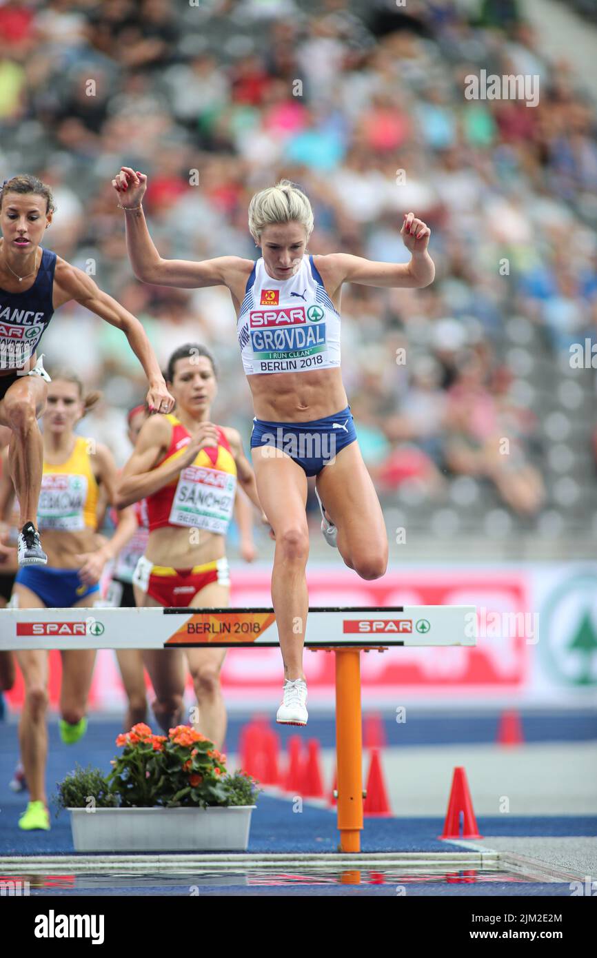Karoline Bjerkeli Grøvdal running in the 3000m hurdles at the European ...