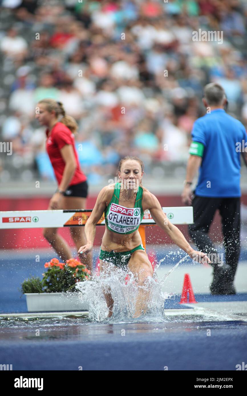 Kerry O´Flaherty running in the 3000m hurdles at the European Athletics ...