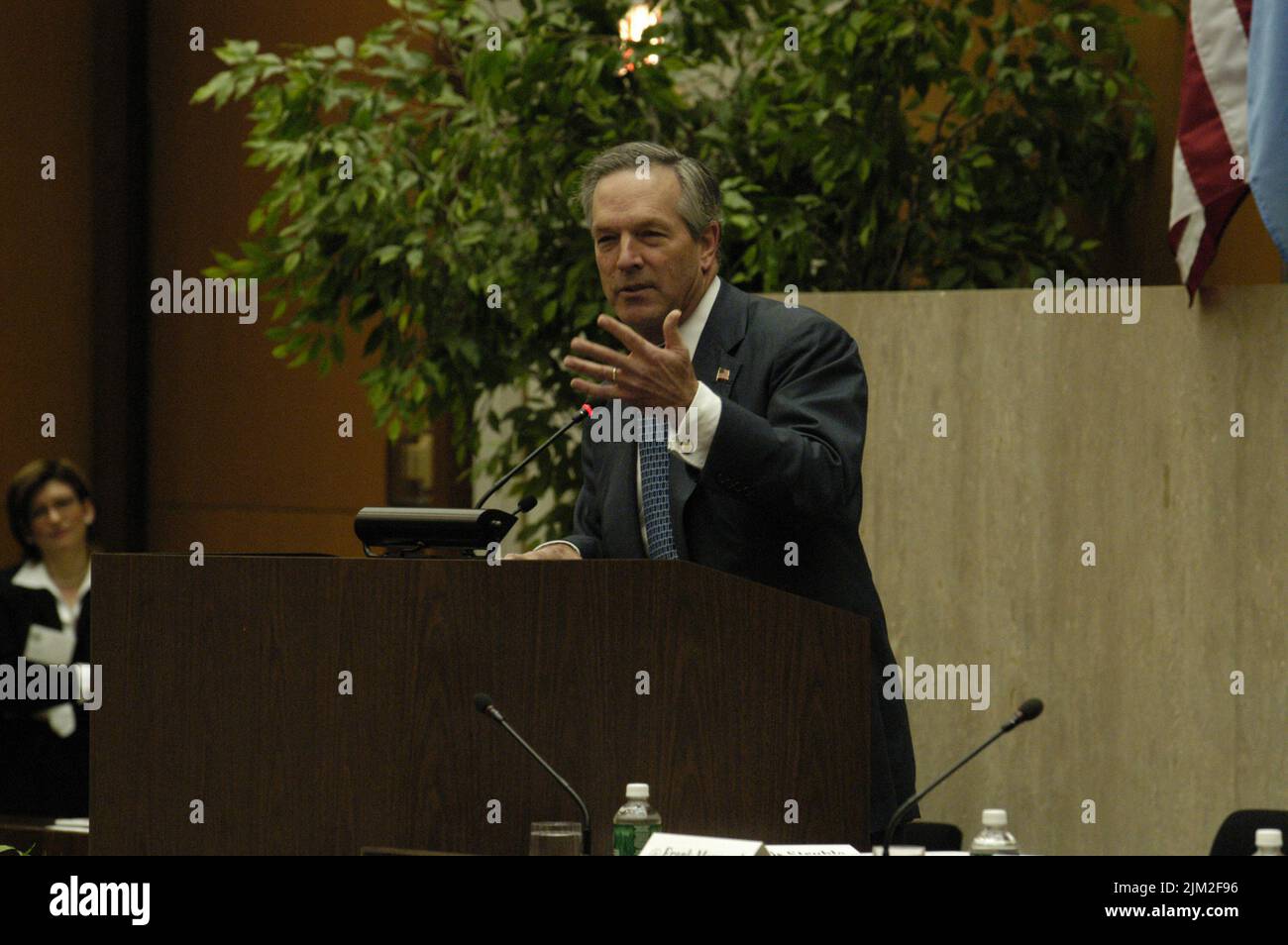 Office of the Secretary - SECRETARY DONALD EVANS WITH HISPANIC BUSINESS ...