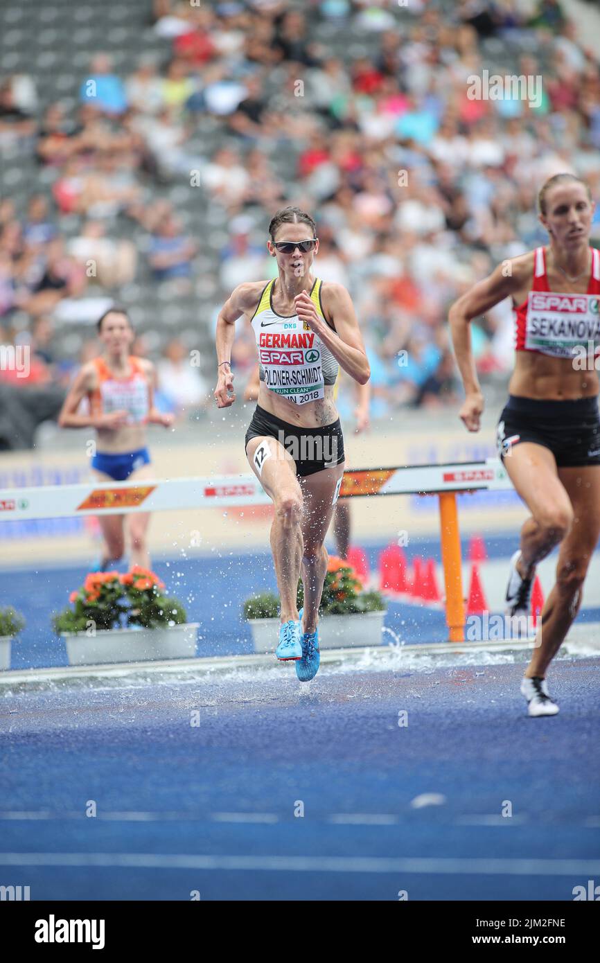 Antje Möldner-Schmidt running in the 3000m hurdles at the European ...