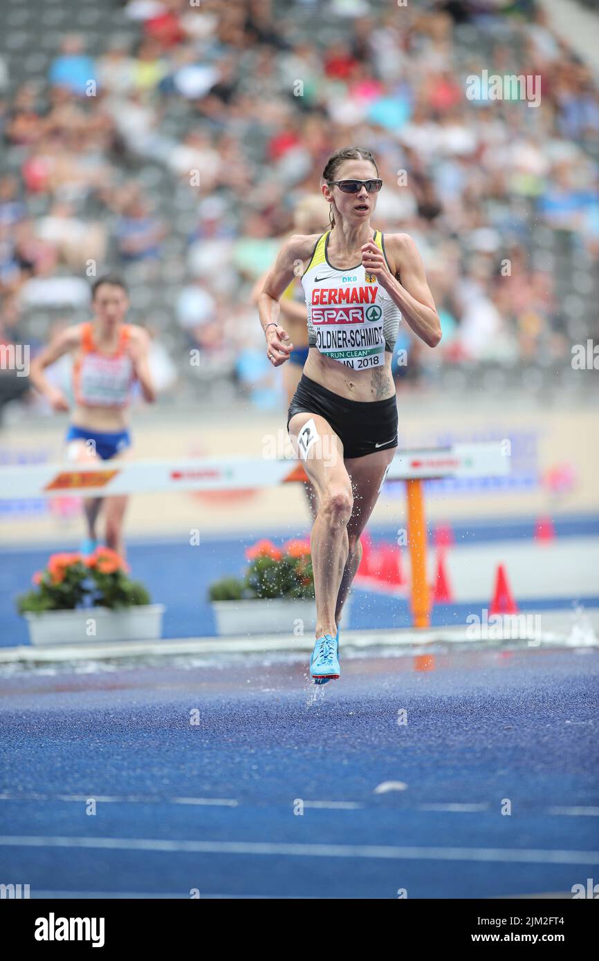 Antje Möldner-Schmidt running in the 3000m hurdles at the European ...