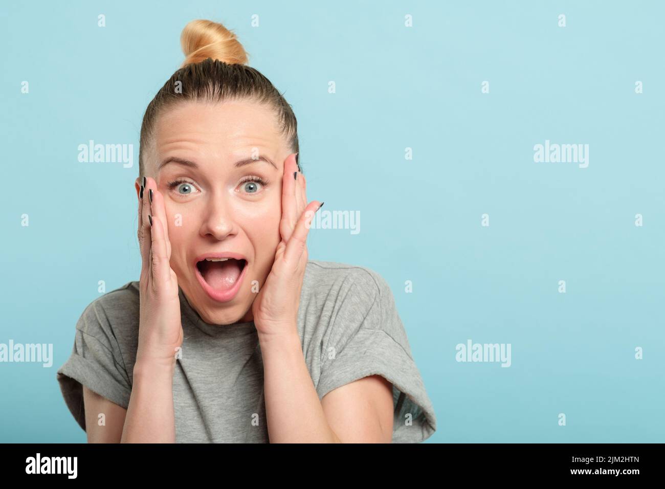 Surprised woman open mouth hi-res stock photography and images - Alamy