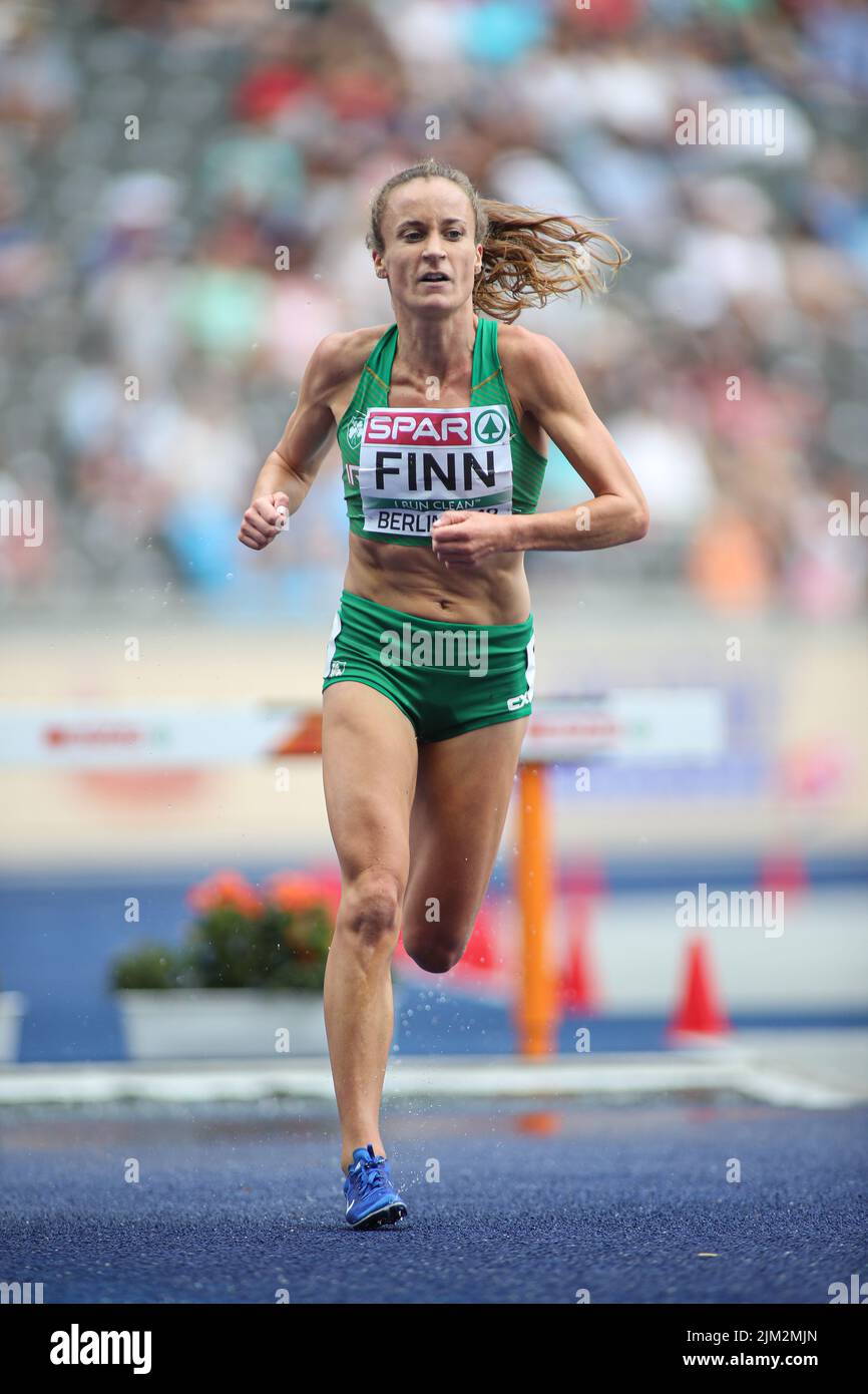 Michelle Finn running in the 3000m hurdles at the European Athletics ...