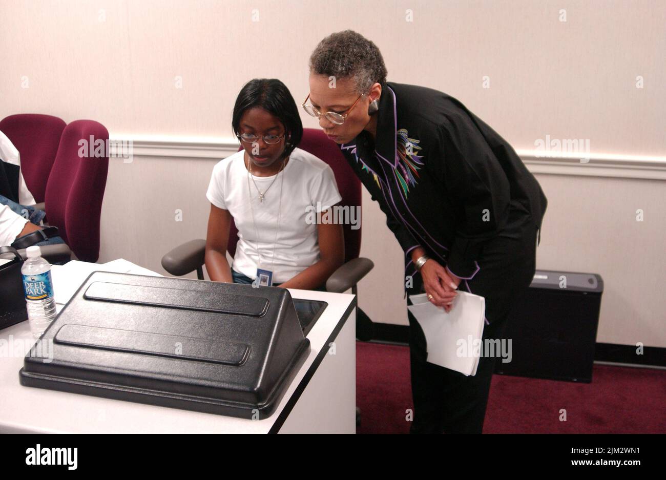 Office of Administration - NAF STUDENT INTERNS PROGRAM Stock Photo - Alamy
