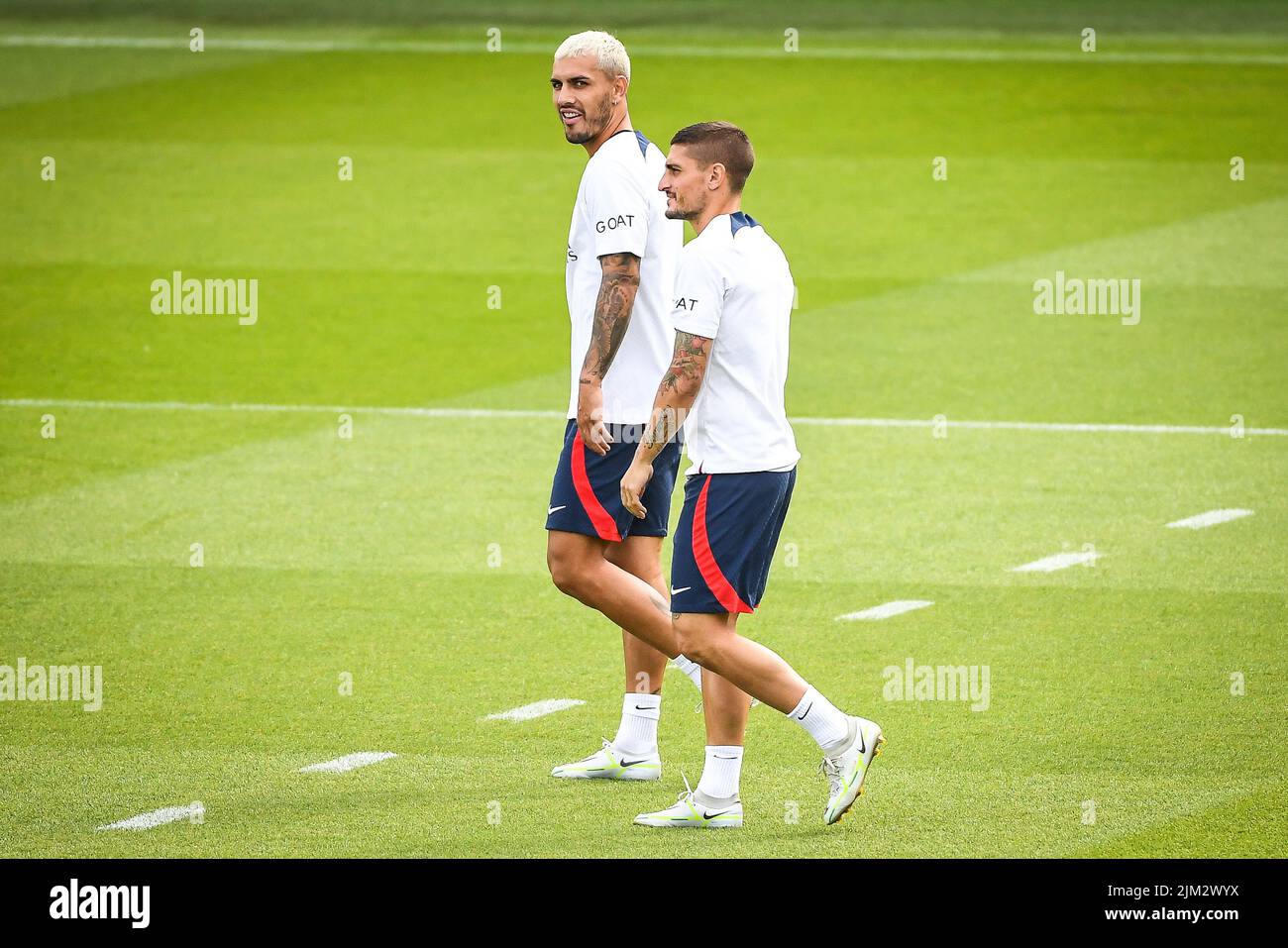 Leandro paredes marco verratti hi-res stock photography and images - Alamy